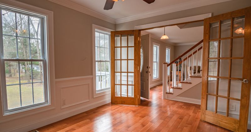 Door frame store